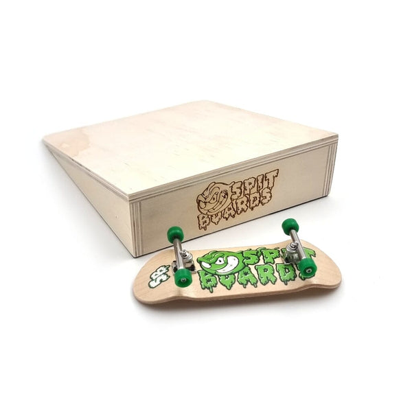Fingerboard Kicker (Wooden Ramp) – SPITBOARDS FINGERSKATE