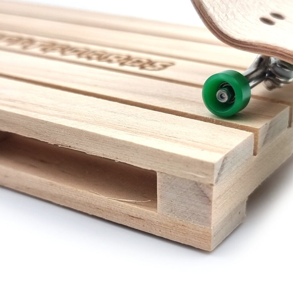Fingerboard Pallet (Wood Obstacle) – SPITBOARDS FINGERSKATE