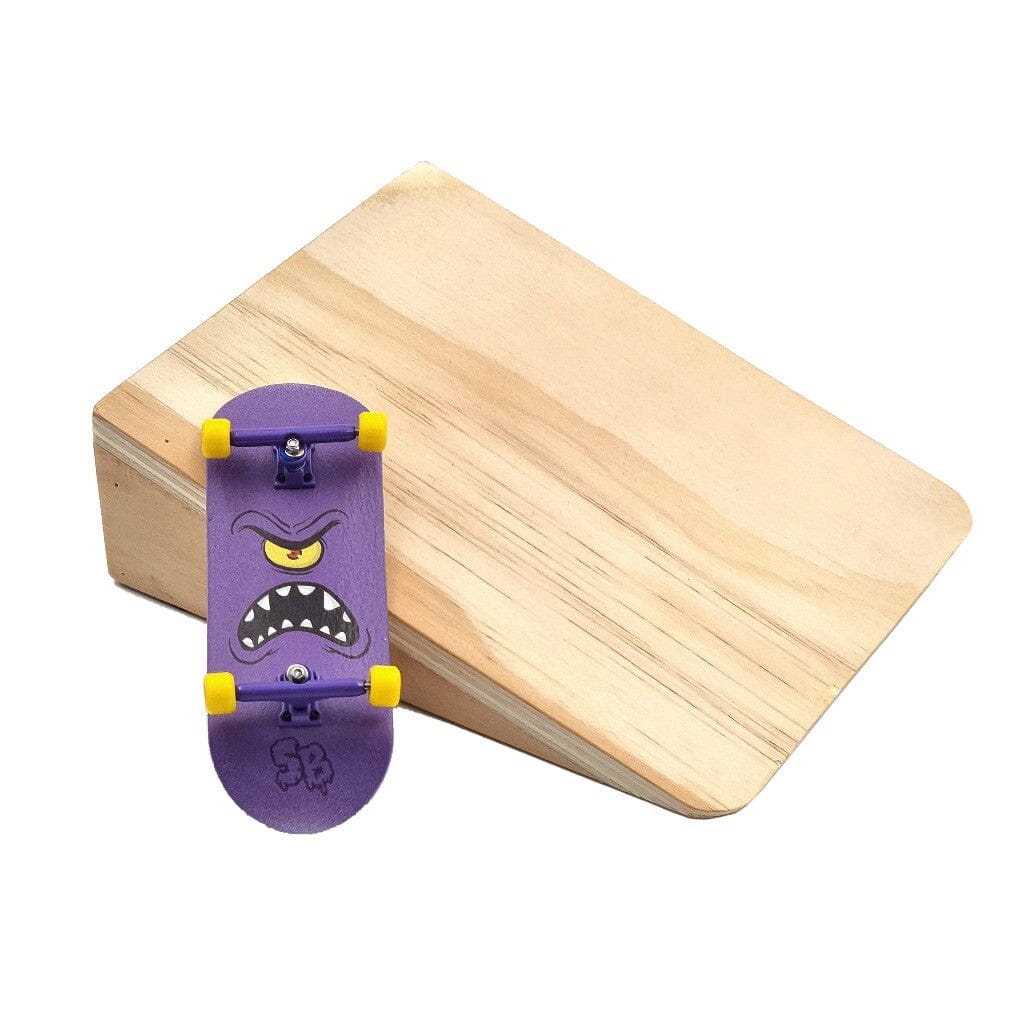 Fingerboard Kicker (Wooden Ramp) – SPITBOARDS FINGERSKATE